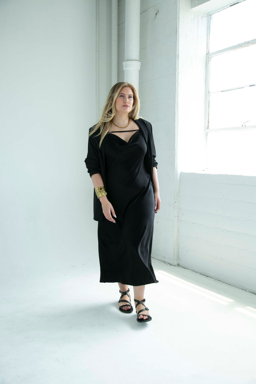 Women's classic oversize blazer Black Cynthia Vincent BAACAL